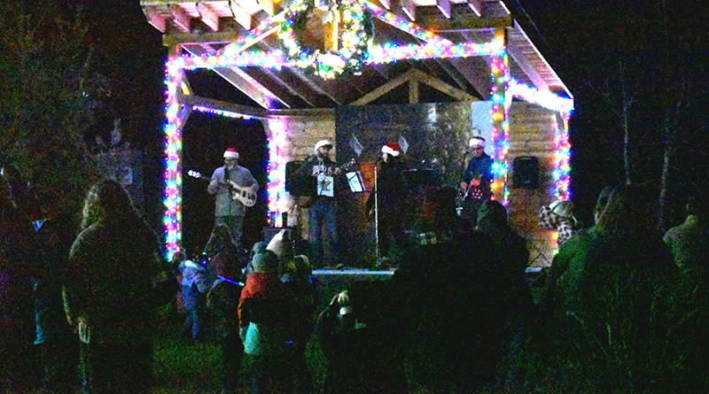 Campbell’s Bay lights up the night - The Equity